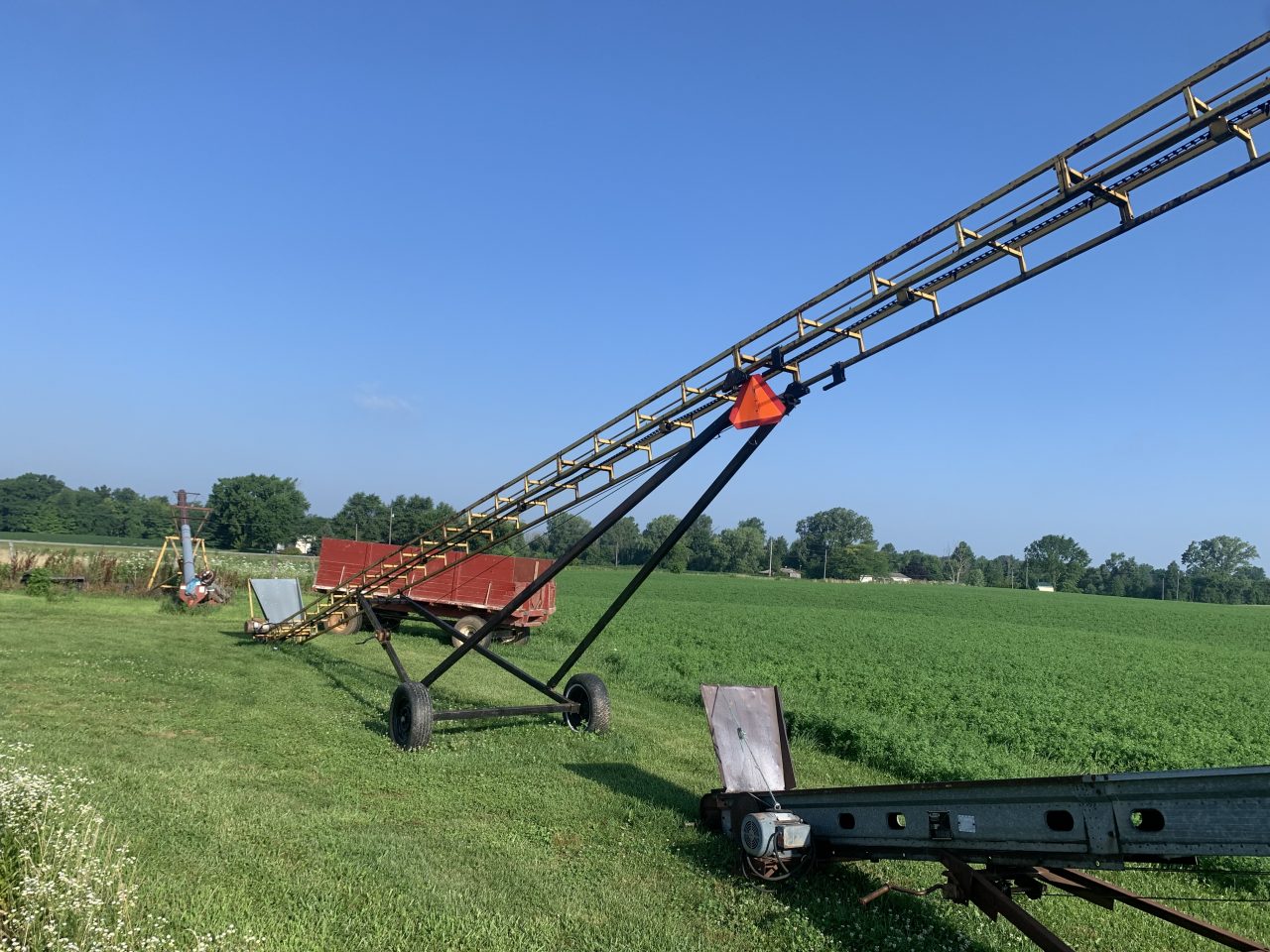 60ft. Skeleton Hay Elevator - Wilson National
