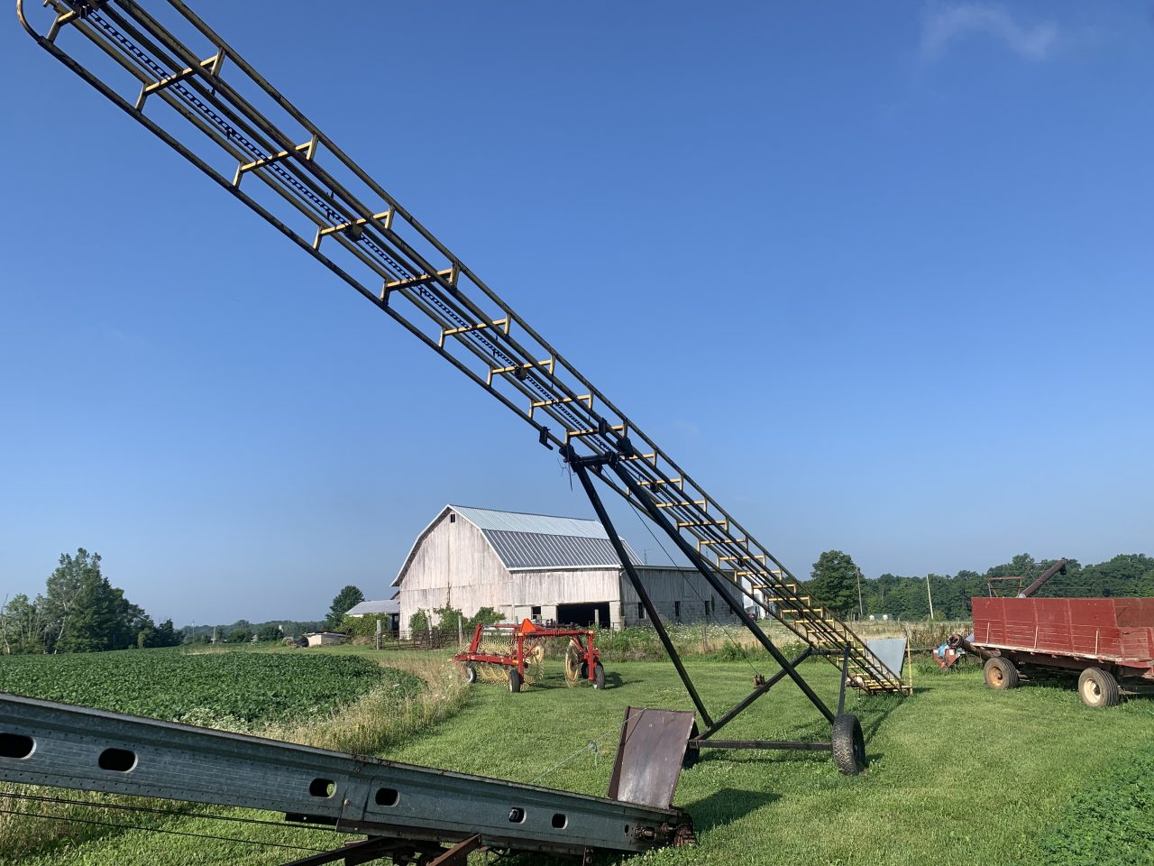 60ft. Skeleton Hay Elevator - Wilson National
