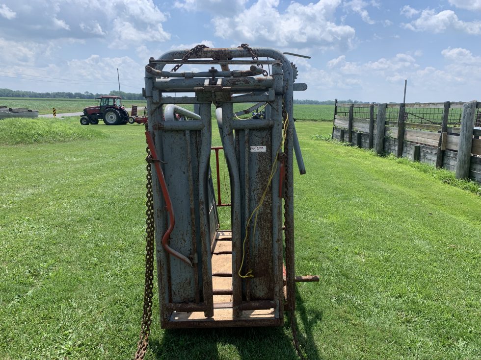 Filson Cattle Squeeze Chute - Wilson National