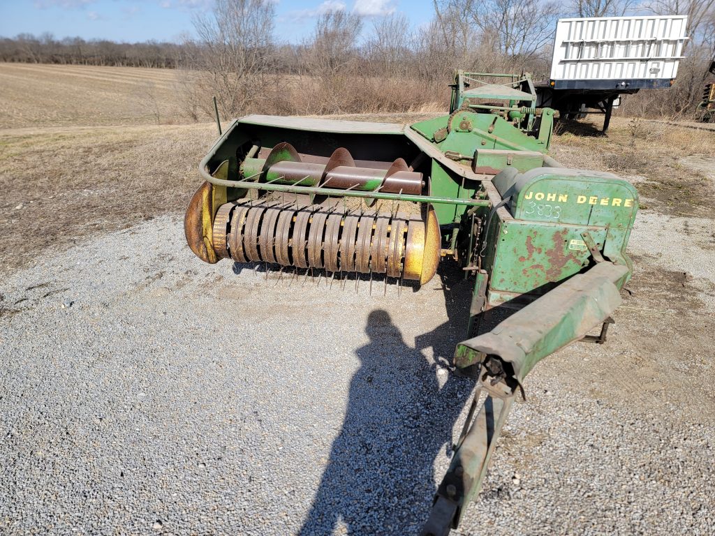 John Deere 24T Square Baler - Wilson National