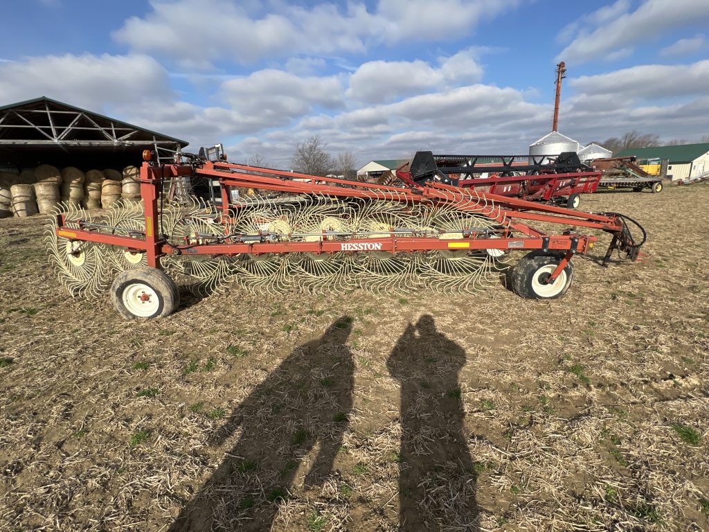 Hesston 11 Wheel Rake - Wilson National