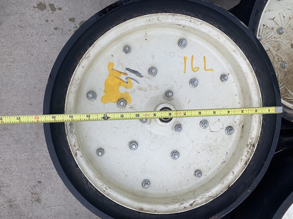 (32) Kinze Complete Gauge Wheels - Wilson National