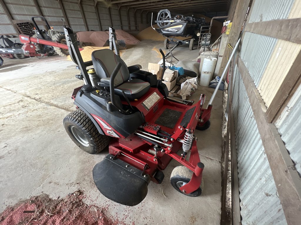 Ferris IS3200Z Zero Turn Lawn Mower - Wilson National