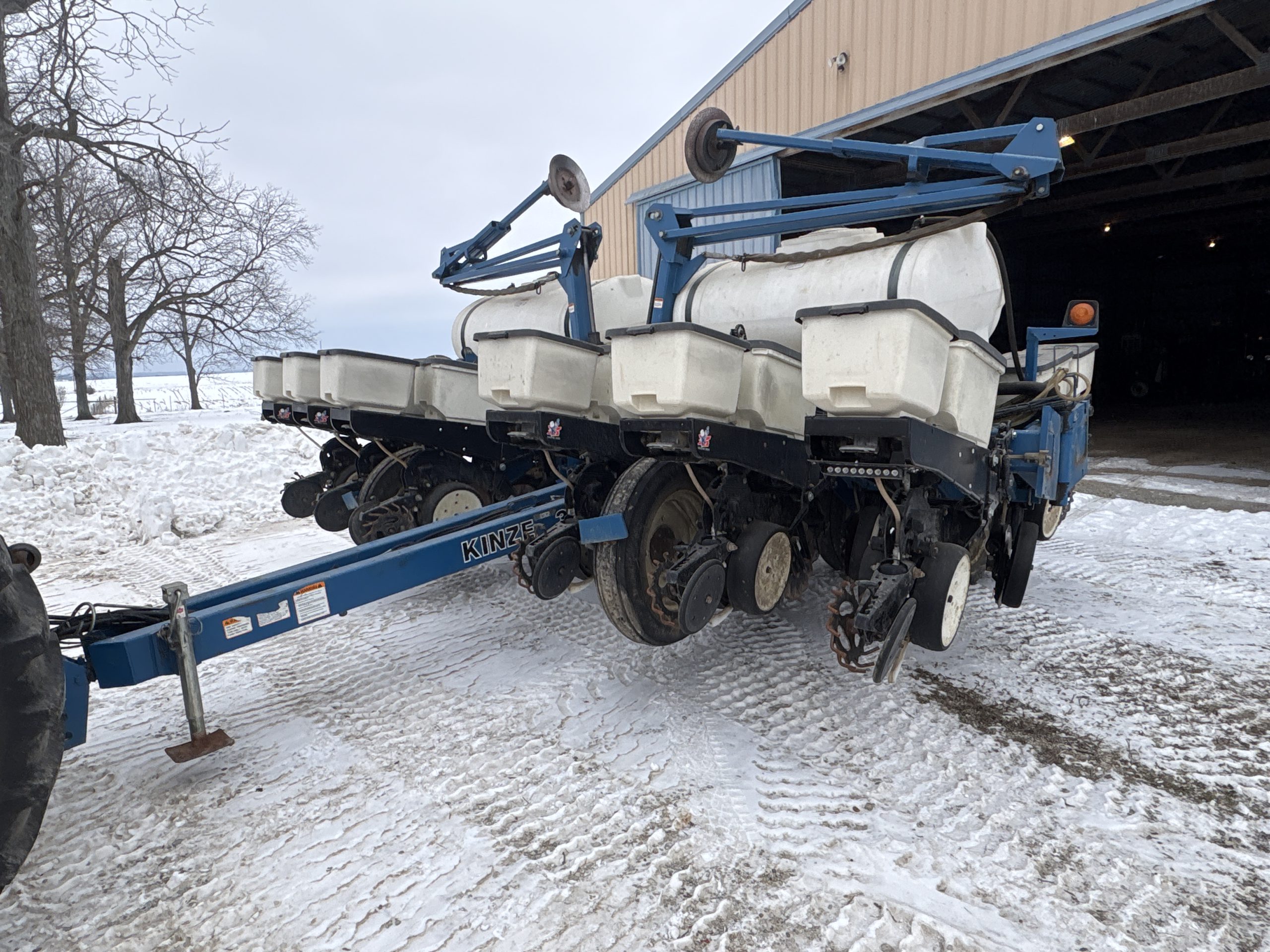 Kinze 3200 planter