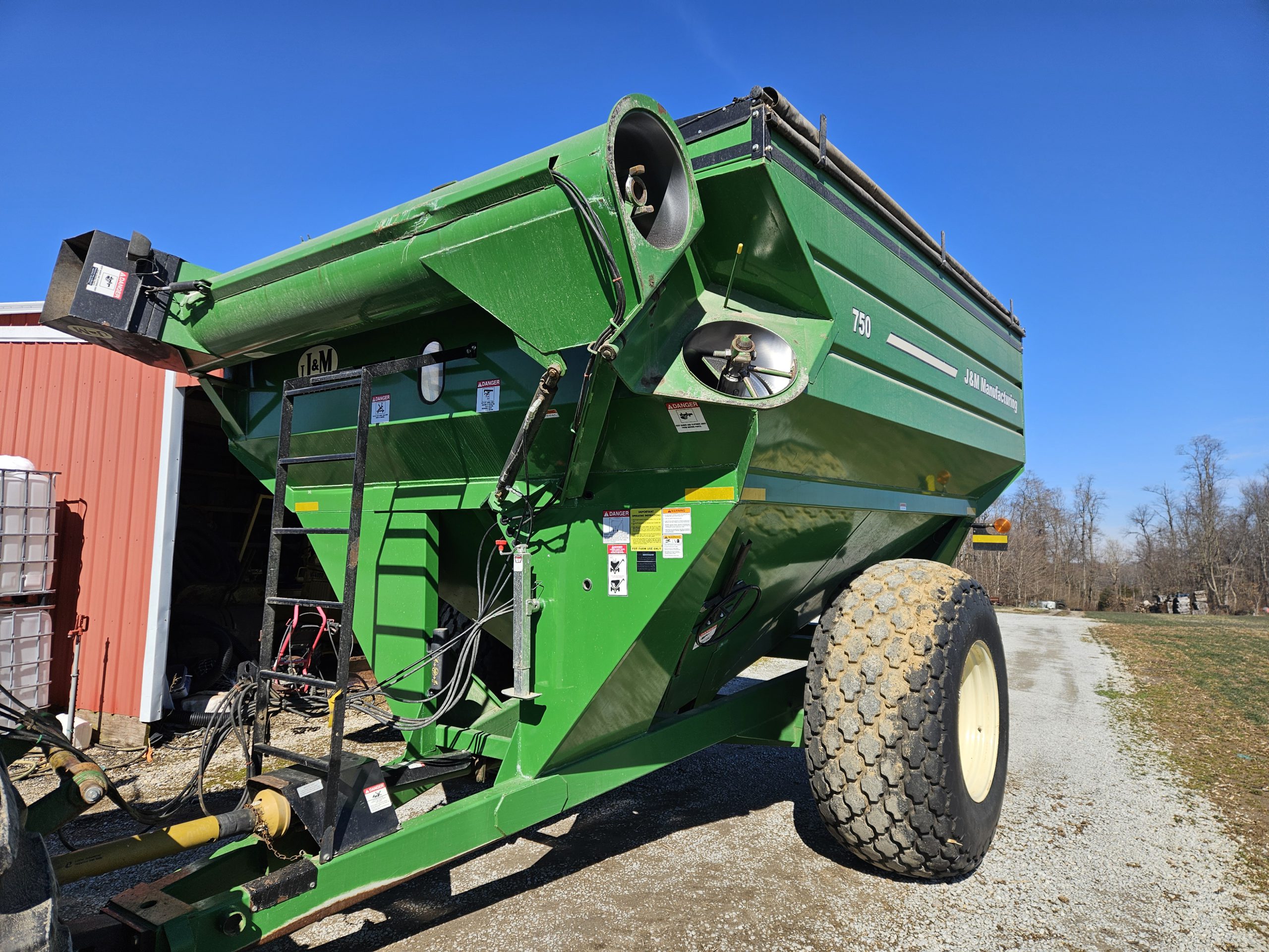 J&M 750 Grain Cart