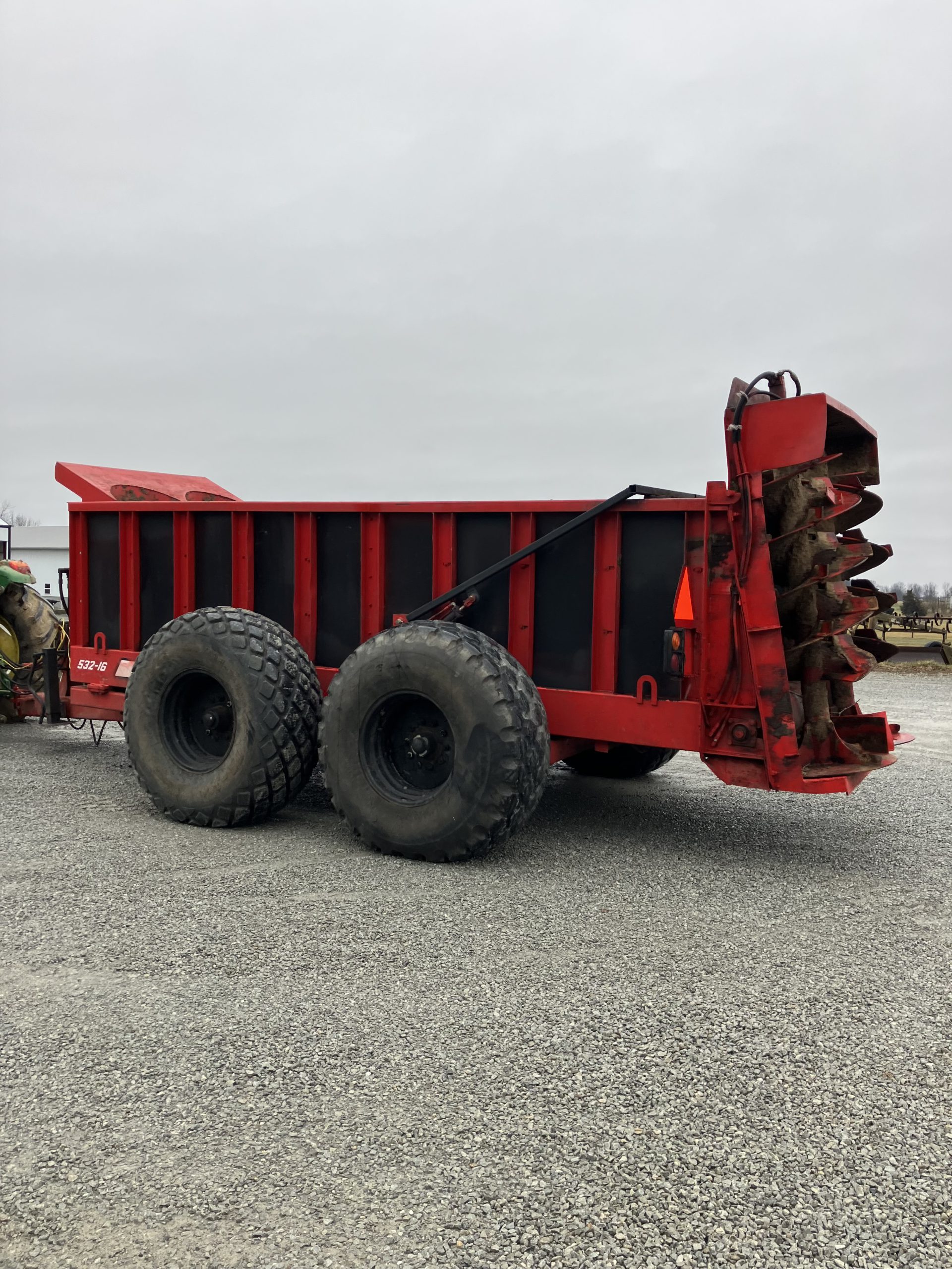 ROTO-Mix Manure Spreader