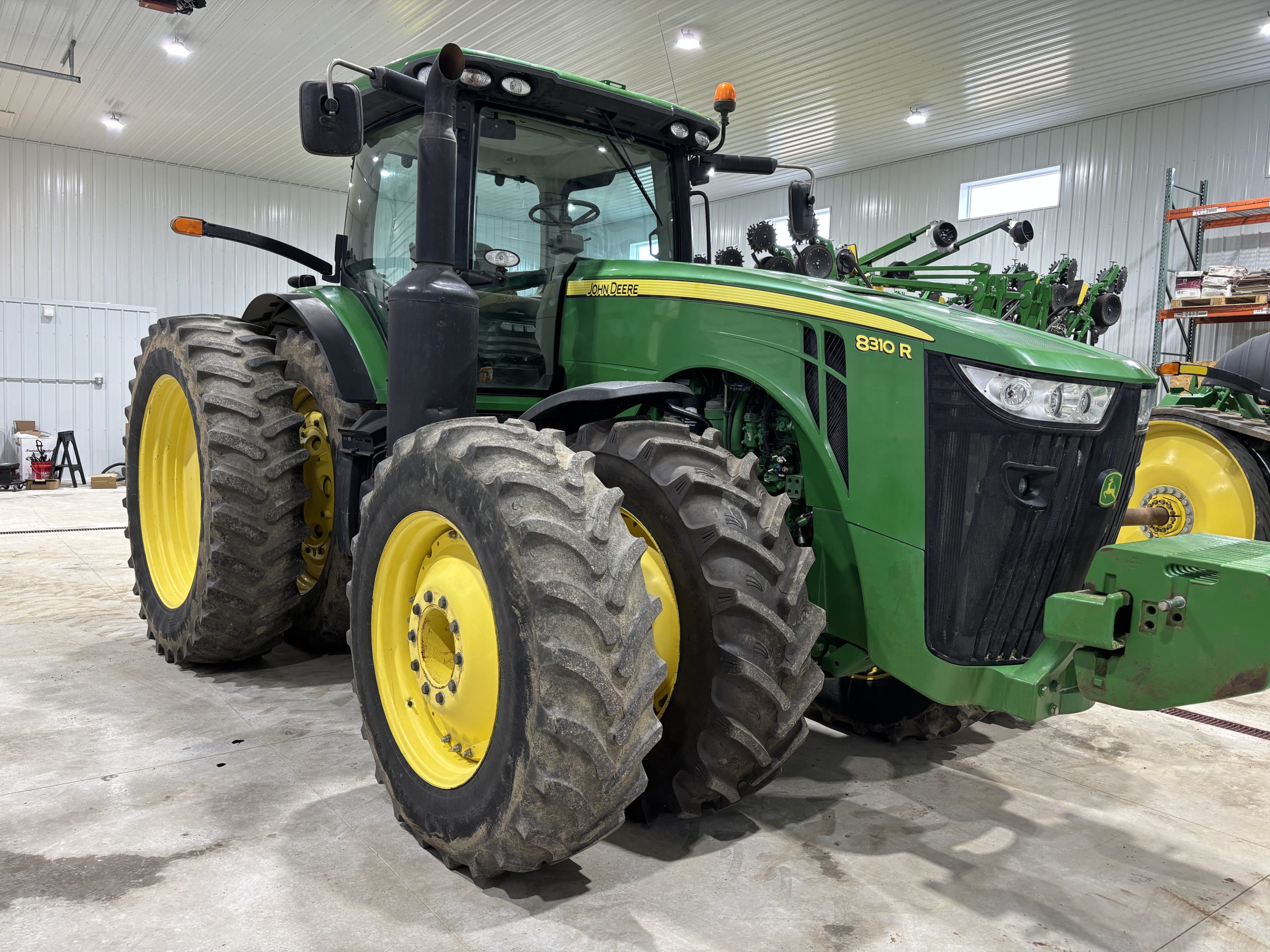 John Deere 8310R