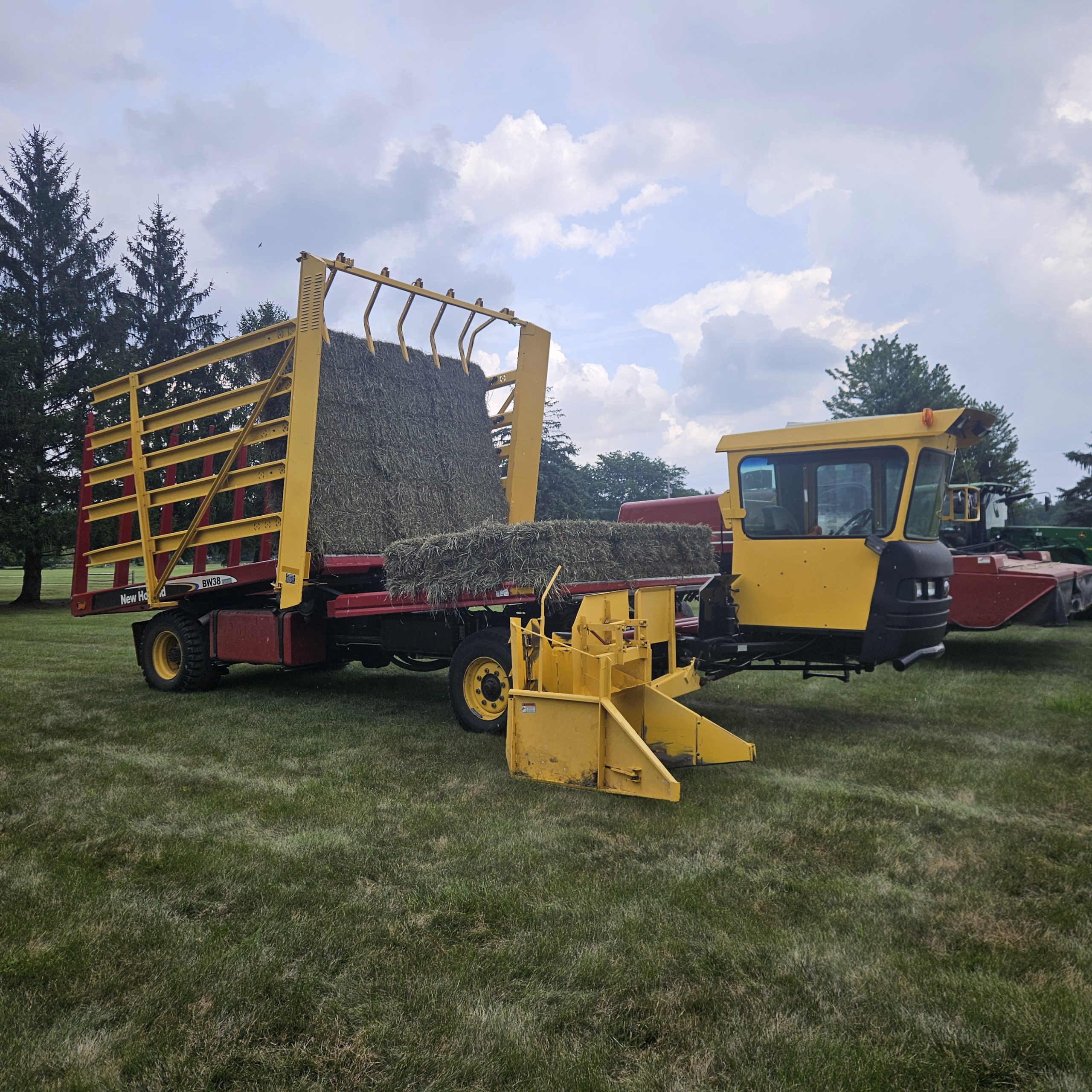 New Holland BW38 stack wagon
